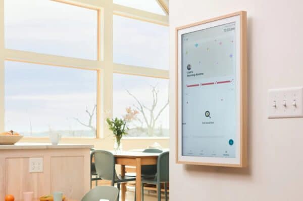 Best Digital Wall Calendars 2025 (Tested: Hearth, Cozyla, Skylight ...